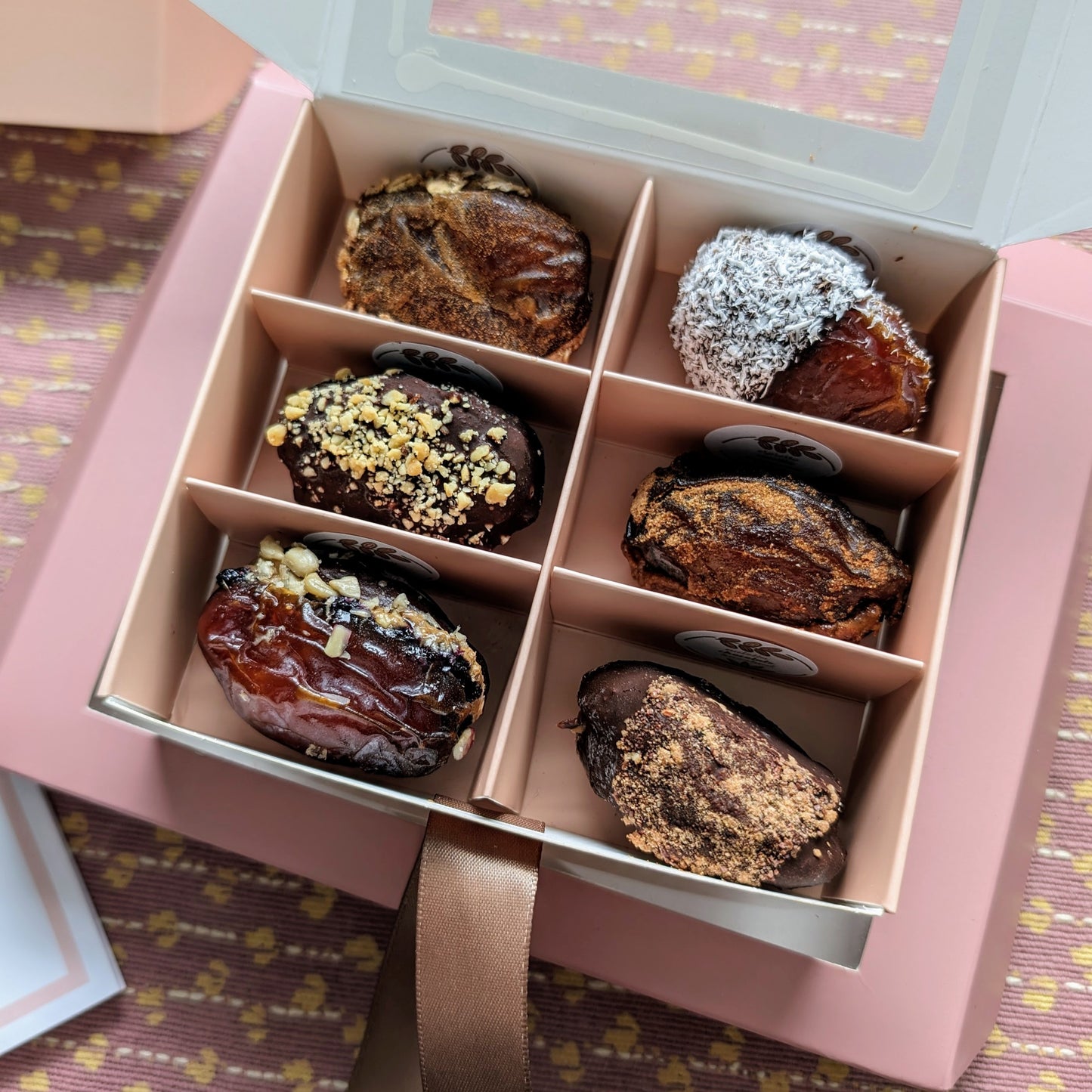 Sweet Natural Medjool Stuffed Date Healthy Snack Gift Box 6 Flavors ...